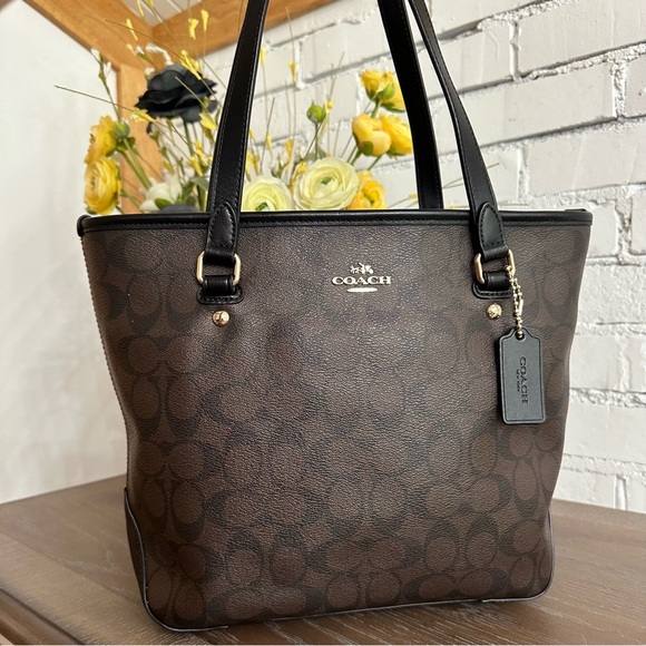 Coach | Bags | Coach Signature Coated Canvas And Leather Medium Tote ...